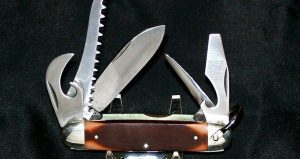 How to Date a Schrade Knife? | Homestead Authority