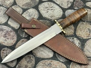 Dagger vs. Dirk: What's the Difference? | Homestead Authority